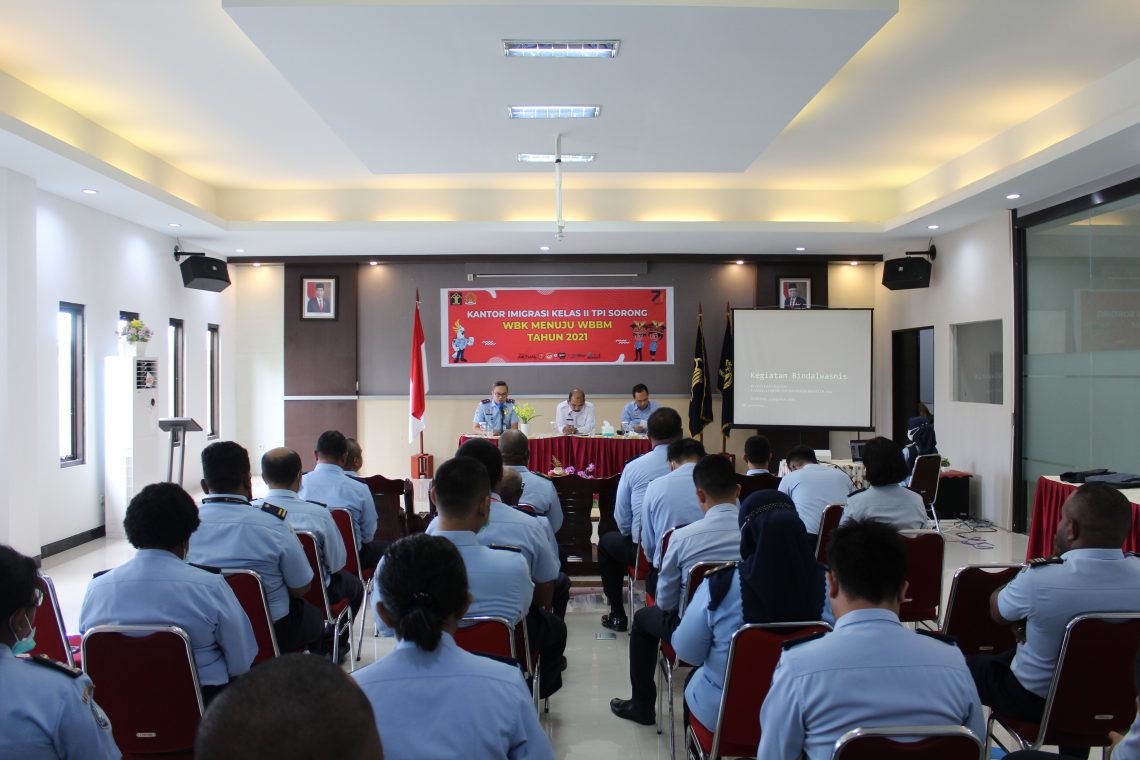 Kegiatan Pembinaan, Pengendalian dan Pengawasan Keimigrasian oleh Kepala Divisi Keimigrasian ...